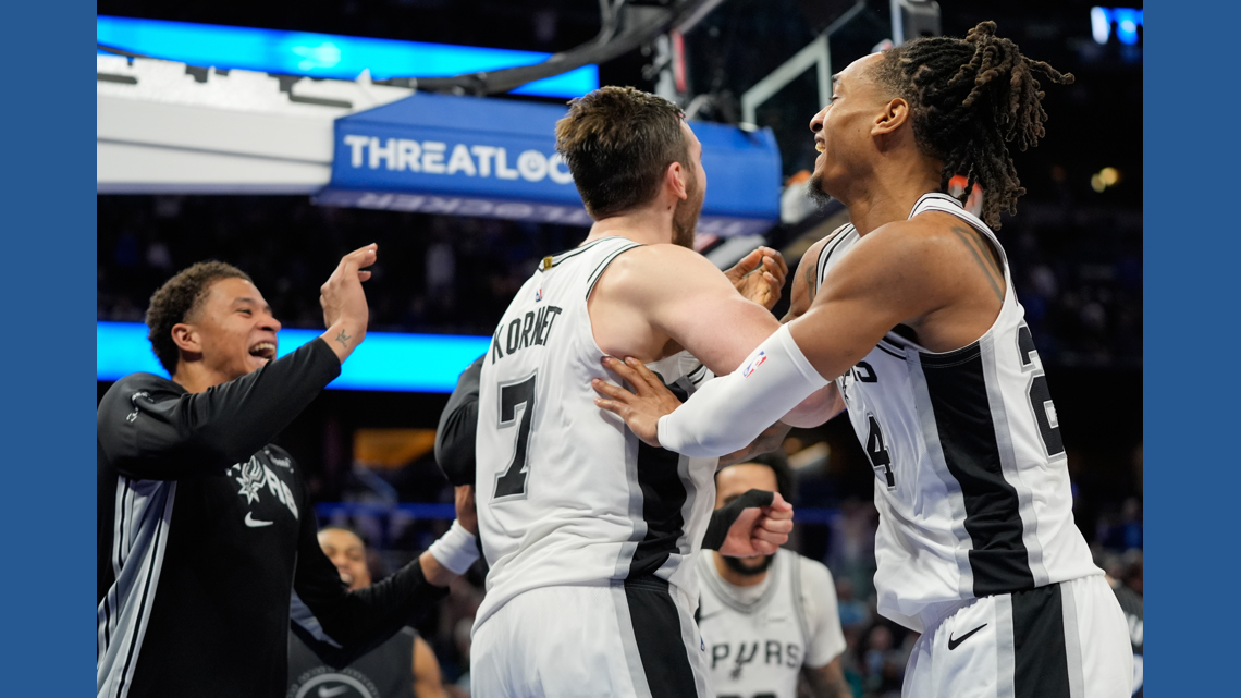 Kornet blocks Wagner's last-second layup as Spurs hold off Magic, 114 ...