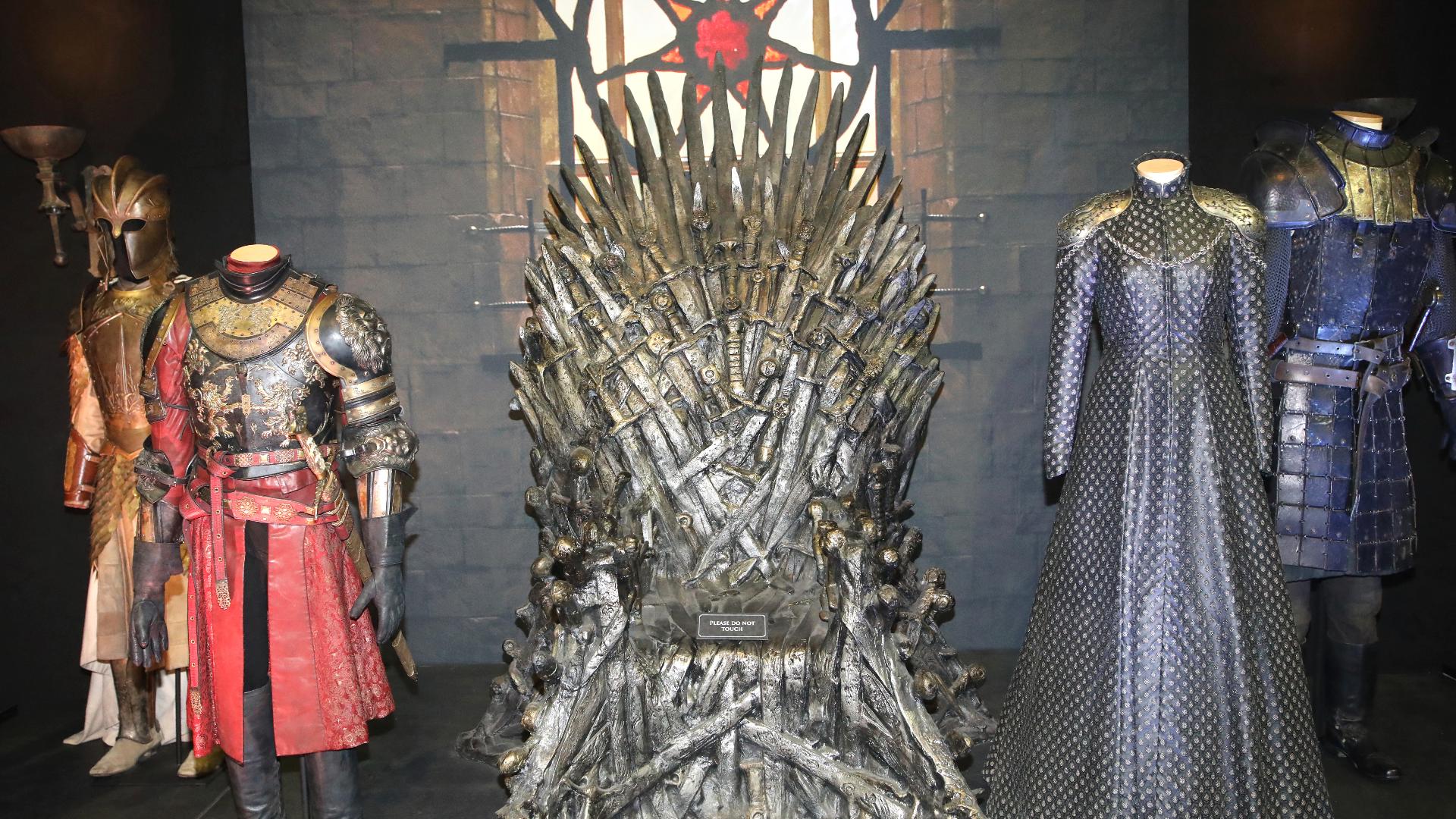 Hundreds of 'Game of Thrones' props go up for auction | kens5.com