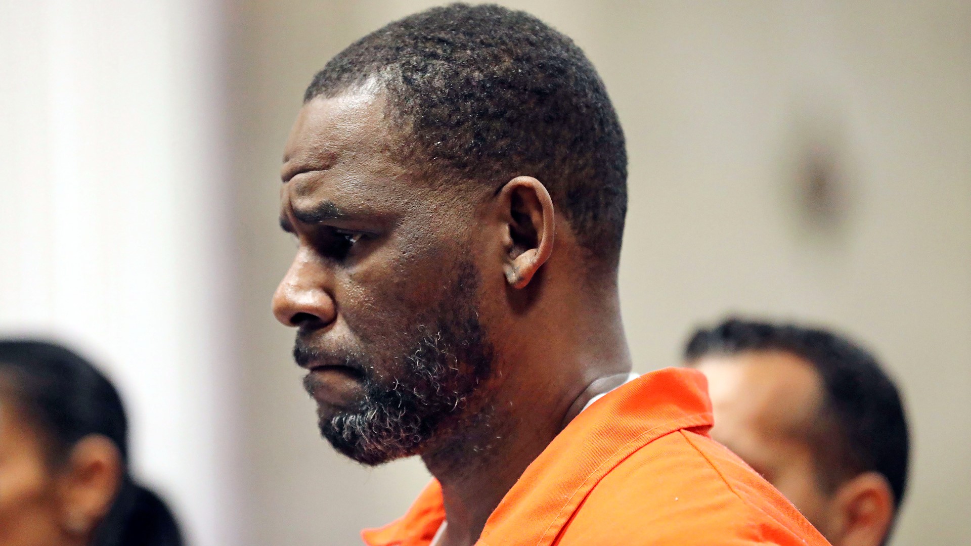 R. Kelly's lawyers allege prison overdose that led to singer being ...