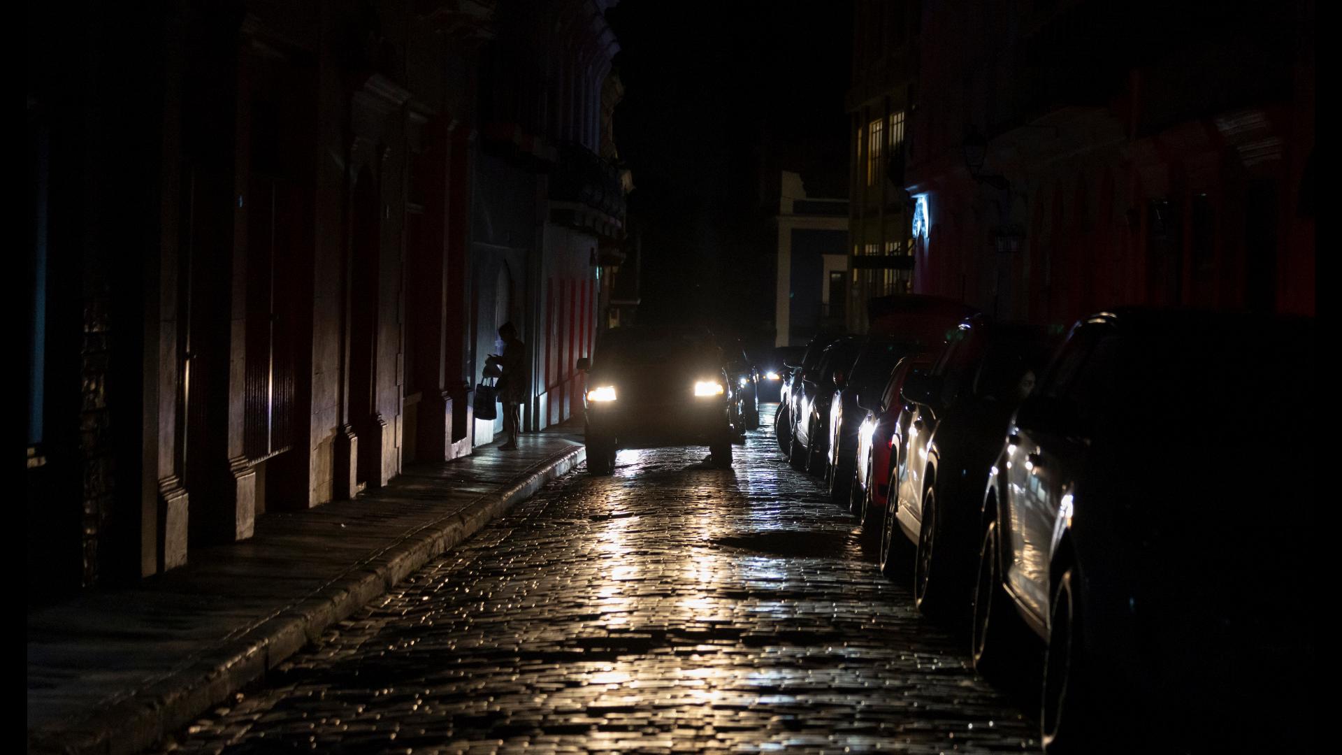 Puerto Rico blackout: Crews works to restore power to island after ...