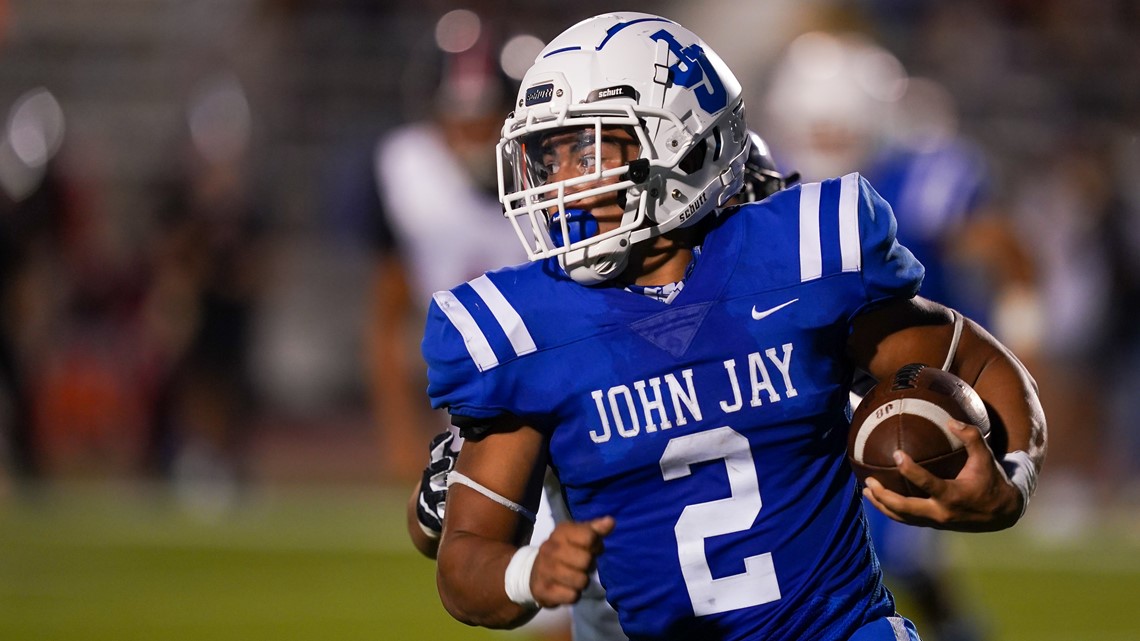 Churchill improves to 2-0 after 38-21 defeat of Jay | kens5.com
