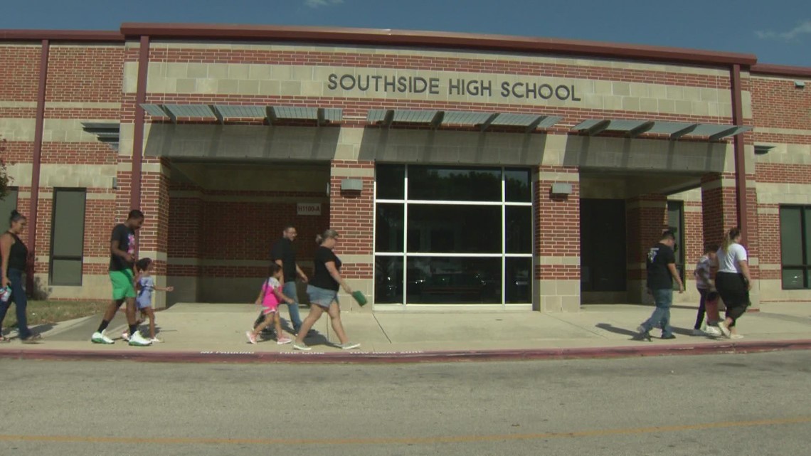 Southside ISD welcomes students back Thursday | kens5.com