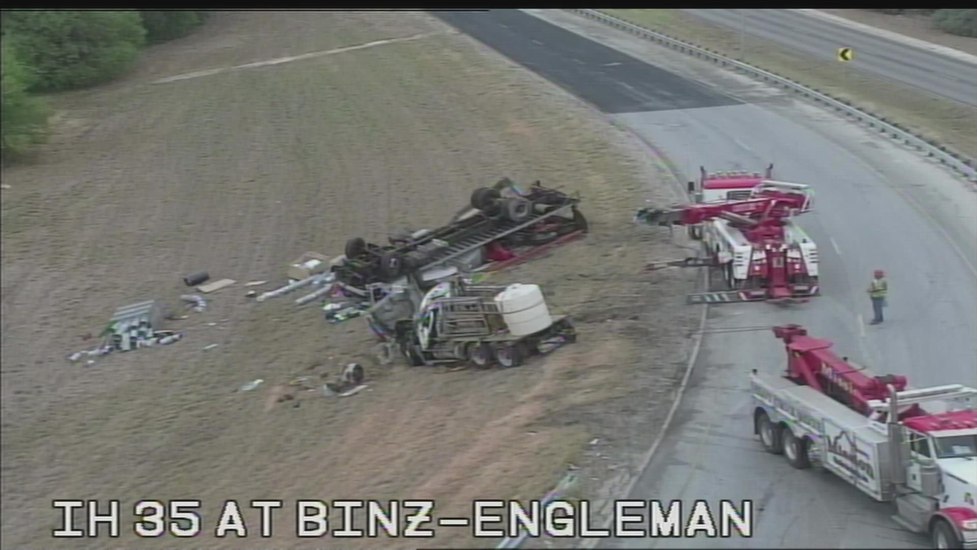 Wet roads cause truck to overturn on highway, no injuries | kens5.com