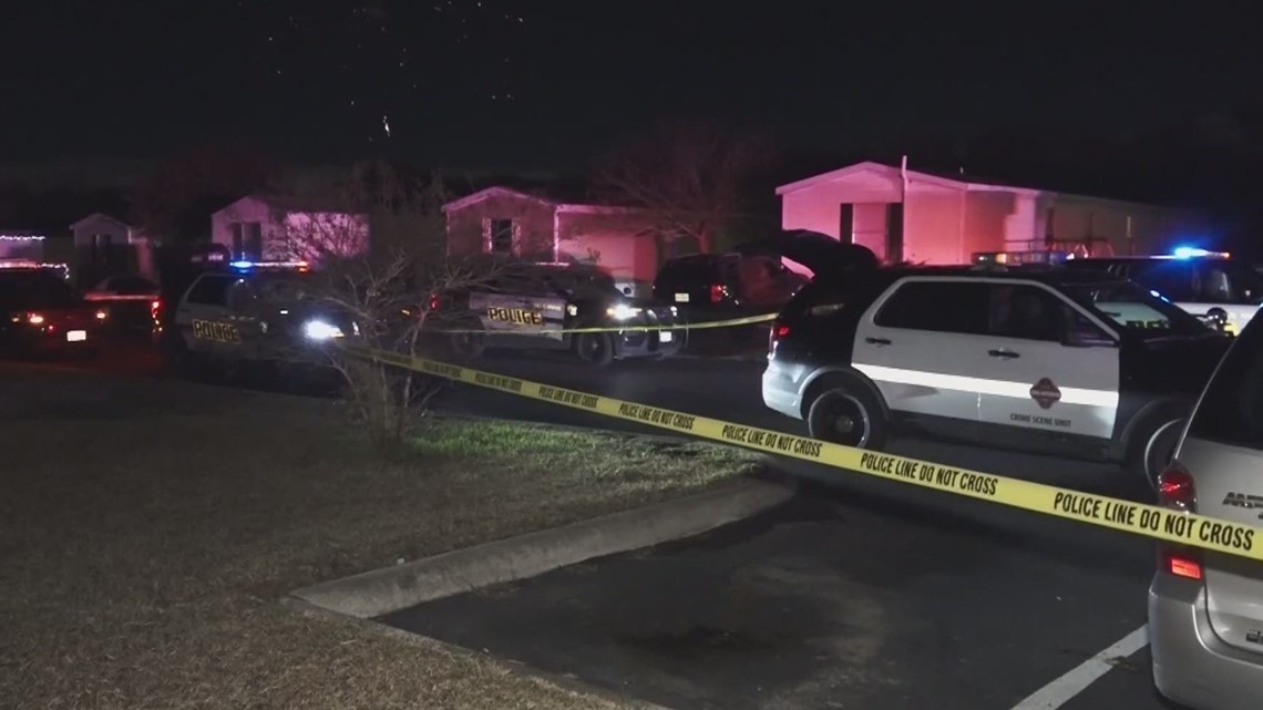 Shooting over cell phone leaves one dead, four hurt on city's east side ...