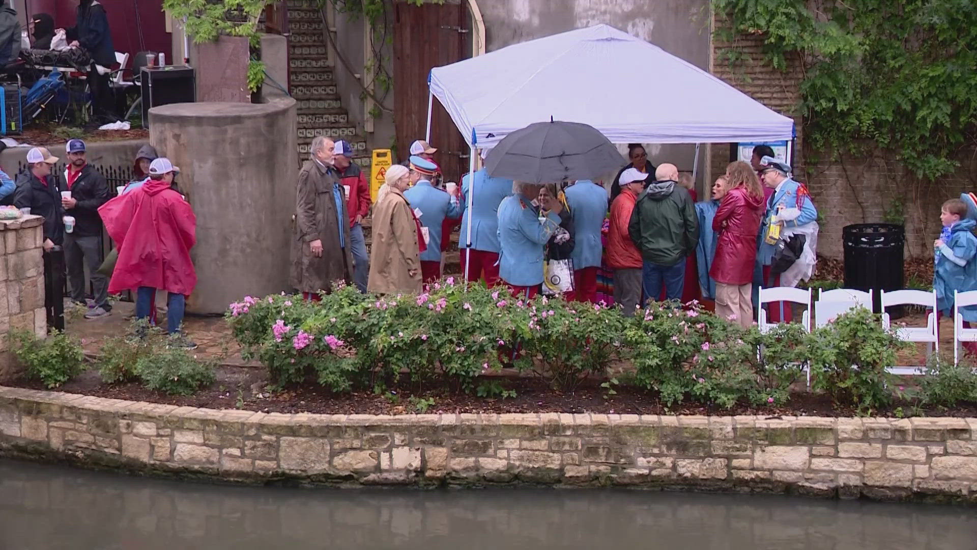 Canceled: Heavy rain halts Texas Cavaliers River Parade | kens5.com