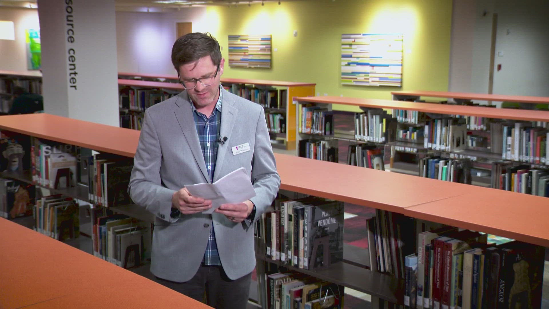 Oregon resident returns book to library after 82 years | kens5.com