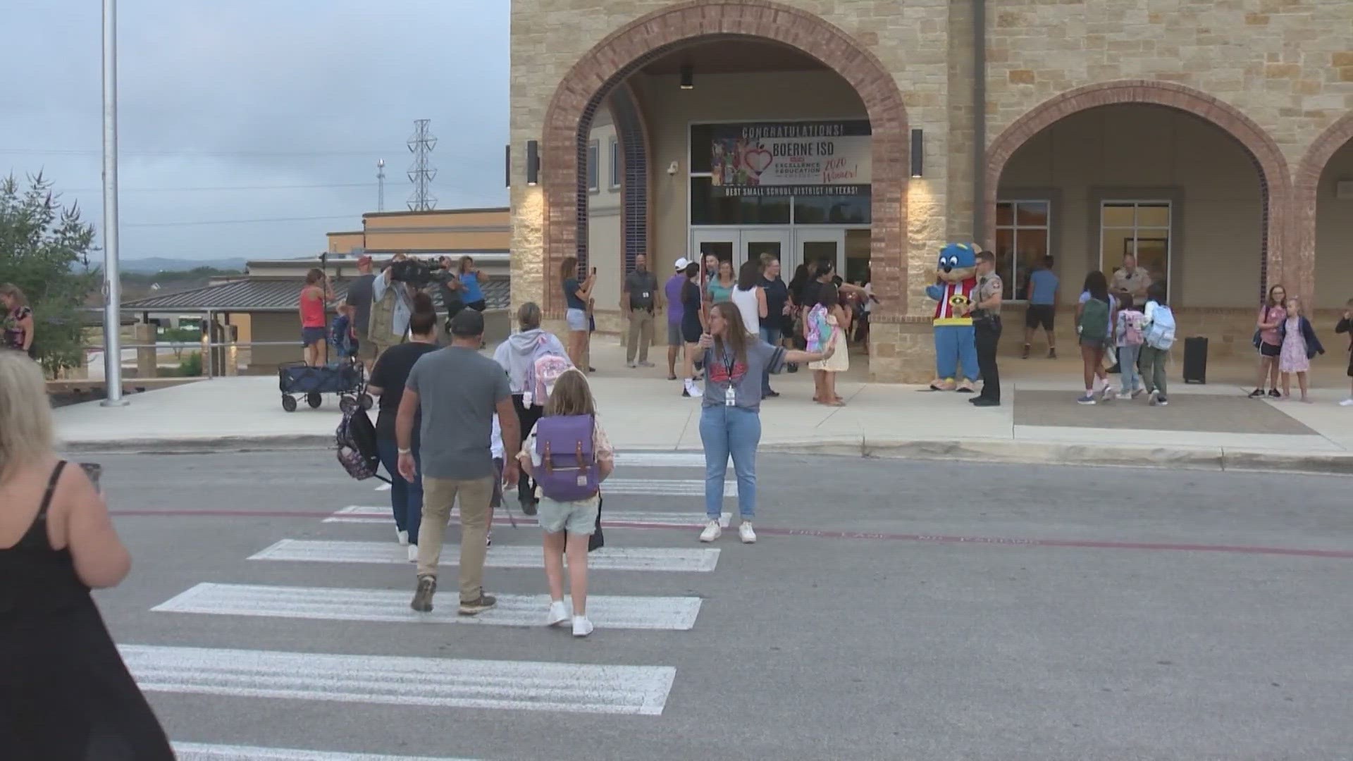 Boerne ISD boosts pay and offers free pre-K benefit for full-time staff ...