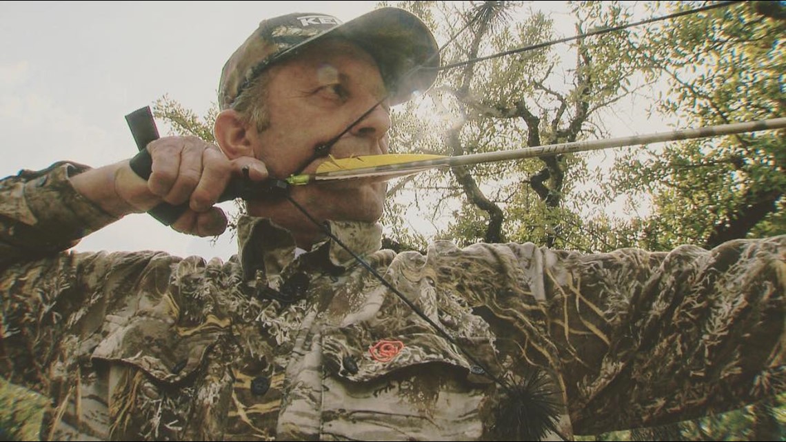 Texas Outdoors: Barry goes bowhunting | kens5.com