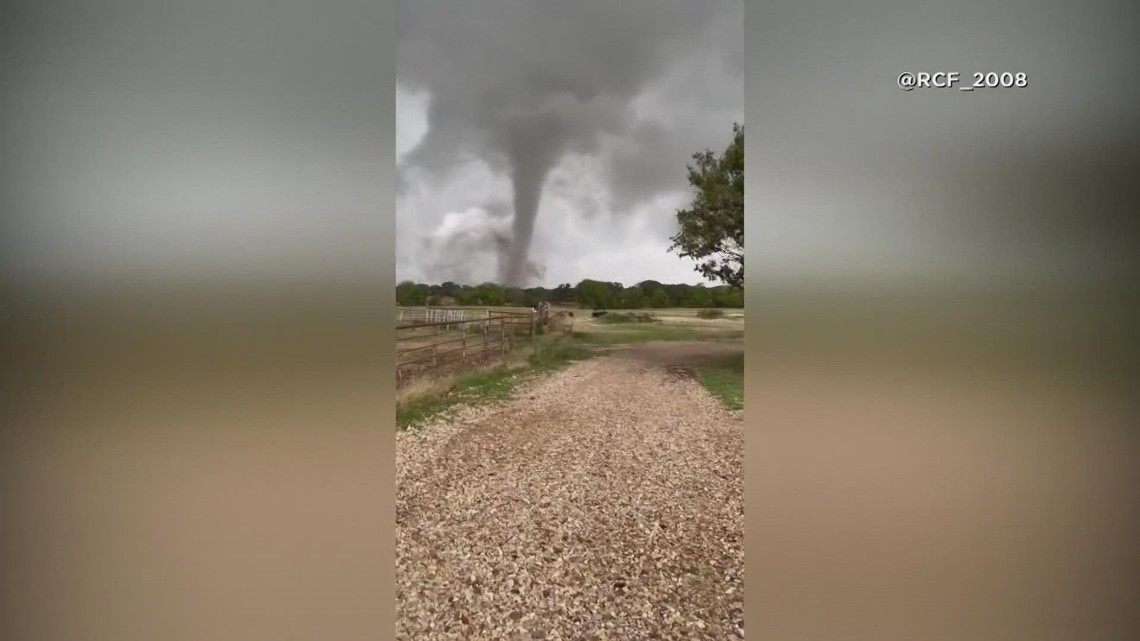 Severe storms leave damage behind in North Texas | kens5.com Severe storms leave damage behind in North Texas | kens5.com