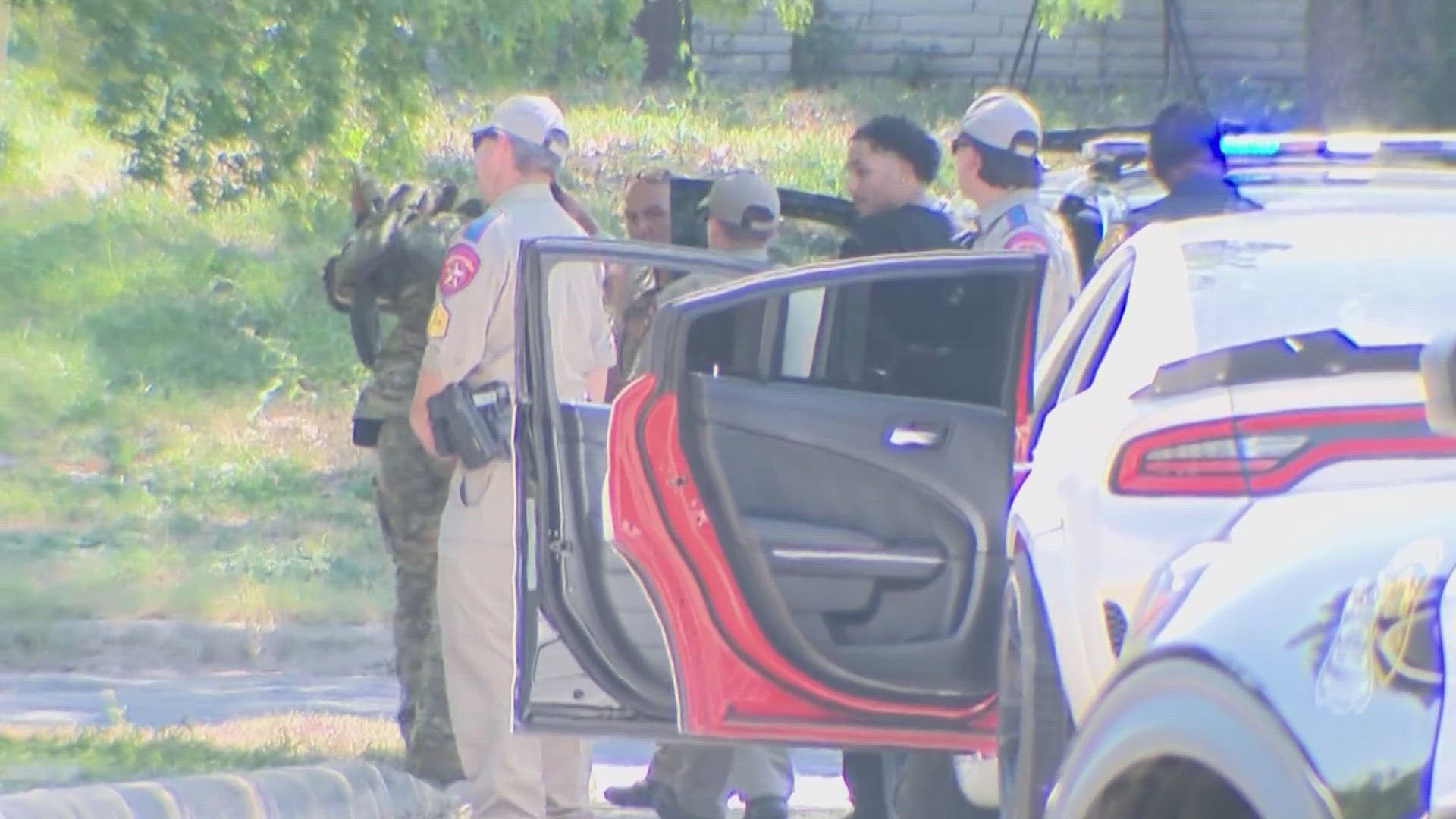 Texas DPS trooper hurt during chase through San Antonio, stolen engine ...