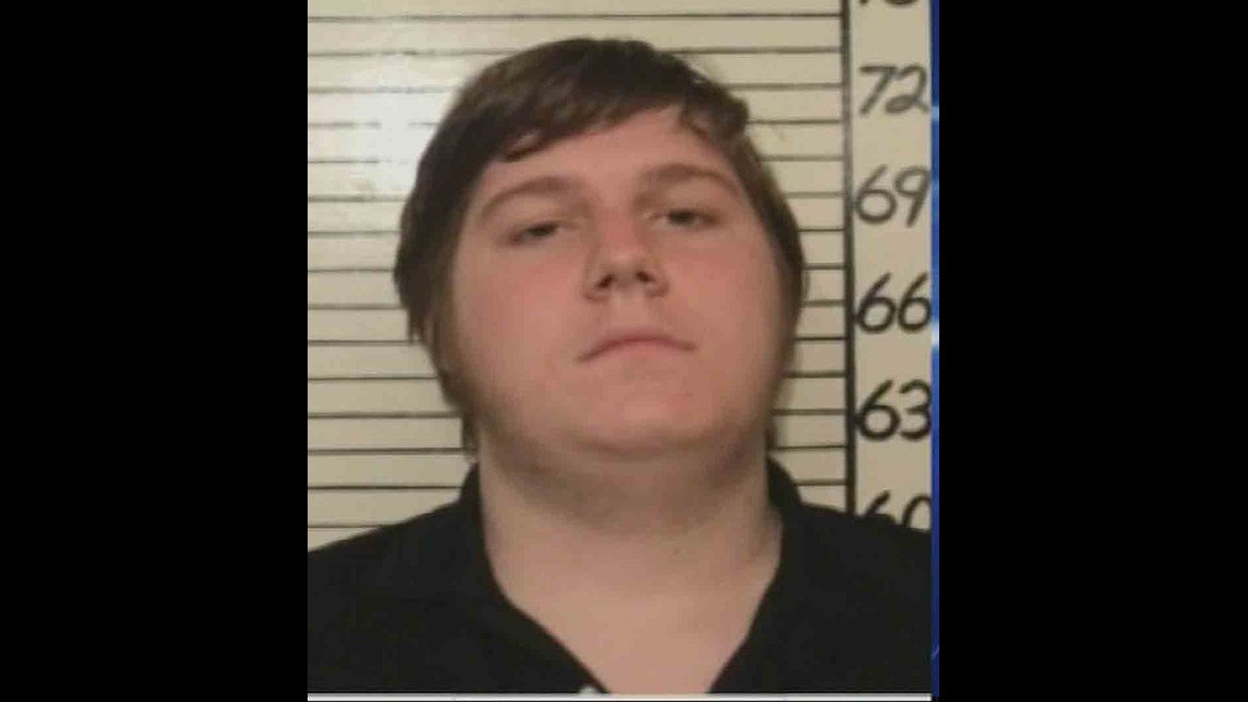 Terroristic threat charge dropped against Justin Carter | kens5.com