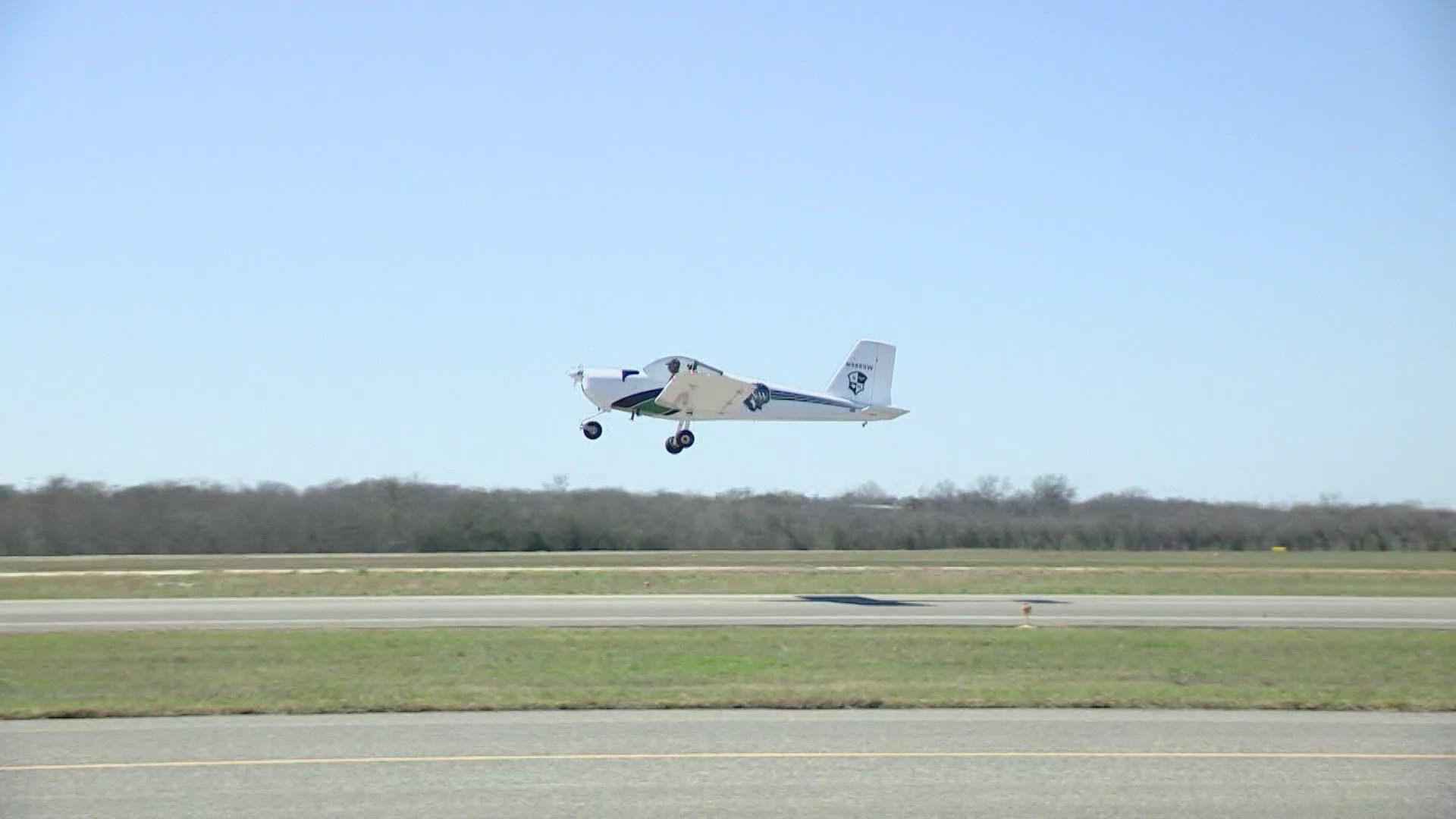 Southwest ISD students build 'Dragon One' airplane | kens5.com