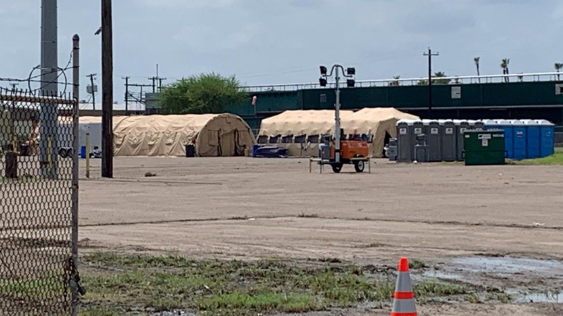 Temporary emergency shelter built in McAllen to house migrants | kens5.com