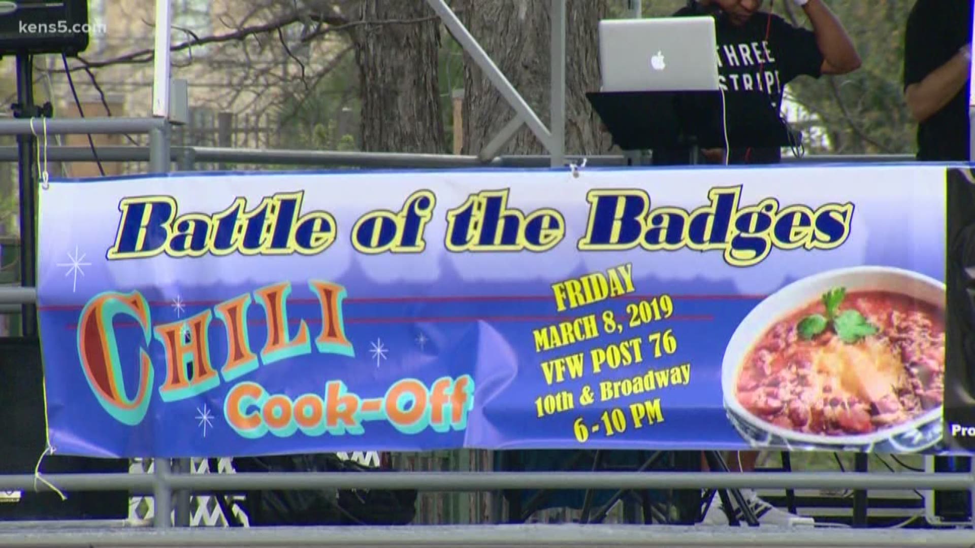 Police officers face off in chili cookoff | kens5.com