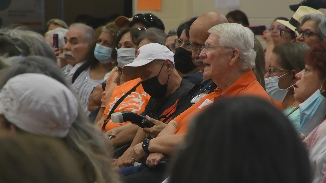 'Just say goodbye': Burbank High School welcomes past alumni for ...