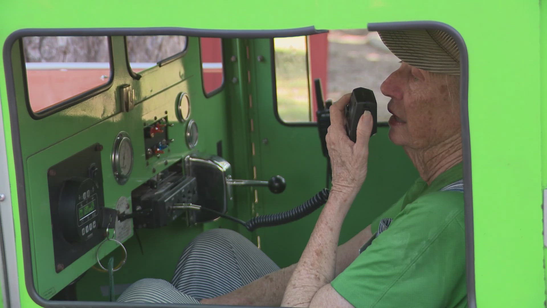 Rhetta Minnis retires after nearly 20 years at San Antonio Zoo | kens5.com