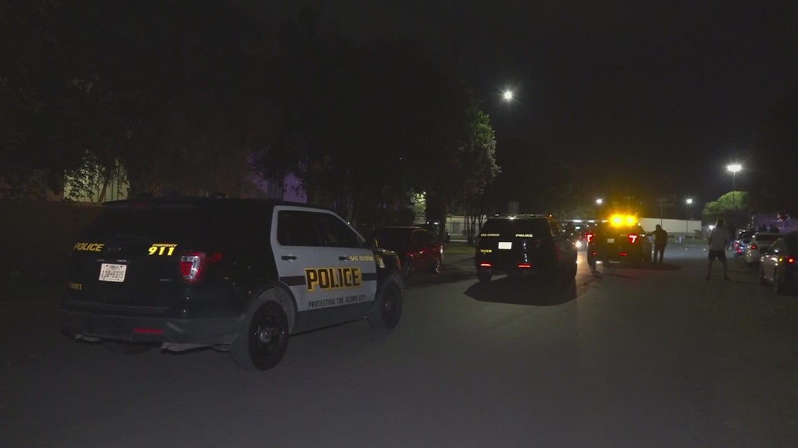 Police search for four suspects after man shot and killed inside ...