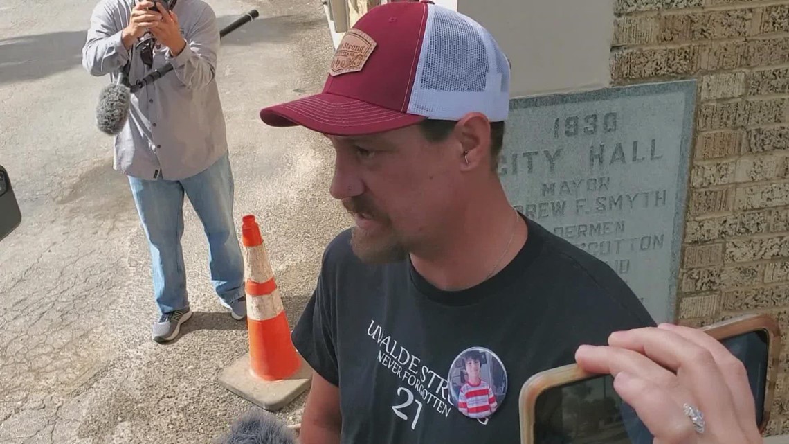 As law enforcement officers testify to Texas House committee, Uvalde ...