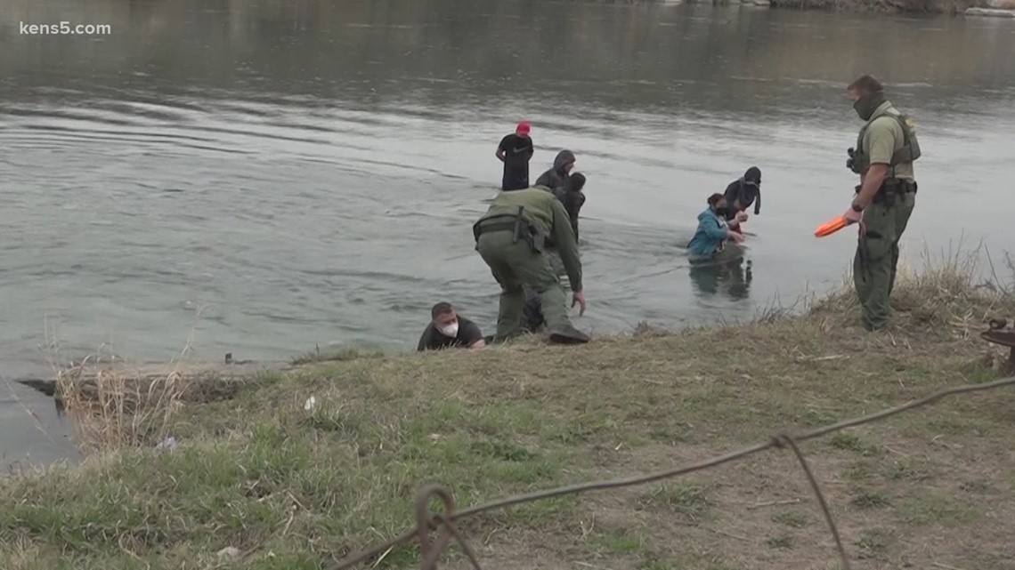 Surge in human smuggling along Mexico/U.S. border, officials say ...