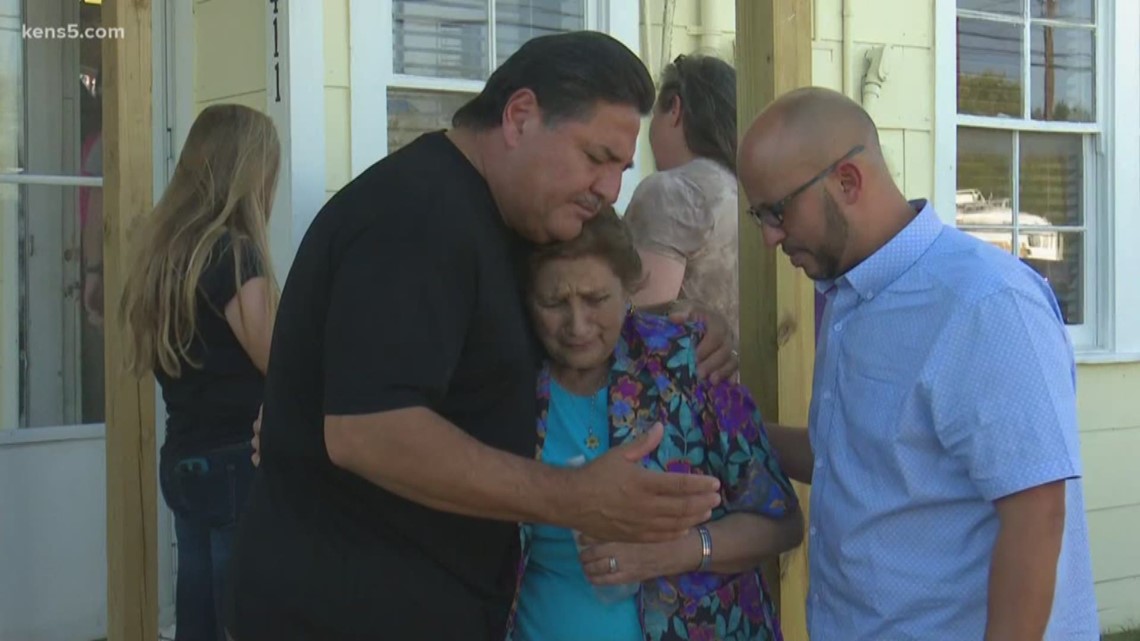 Witnesses describe seeing the suspect of a Sutherland Springs church ...