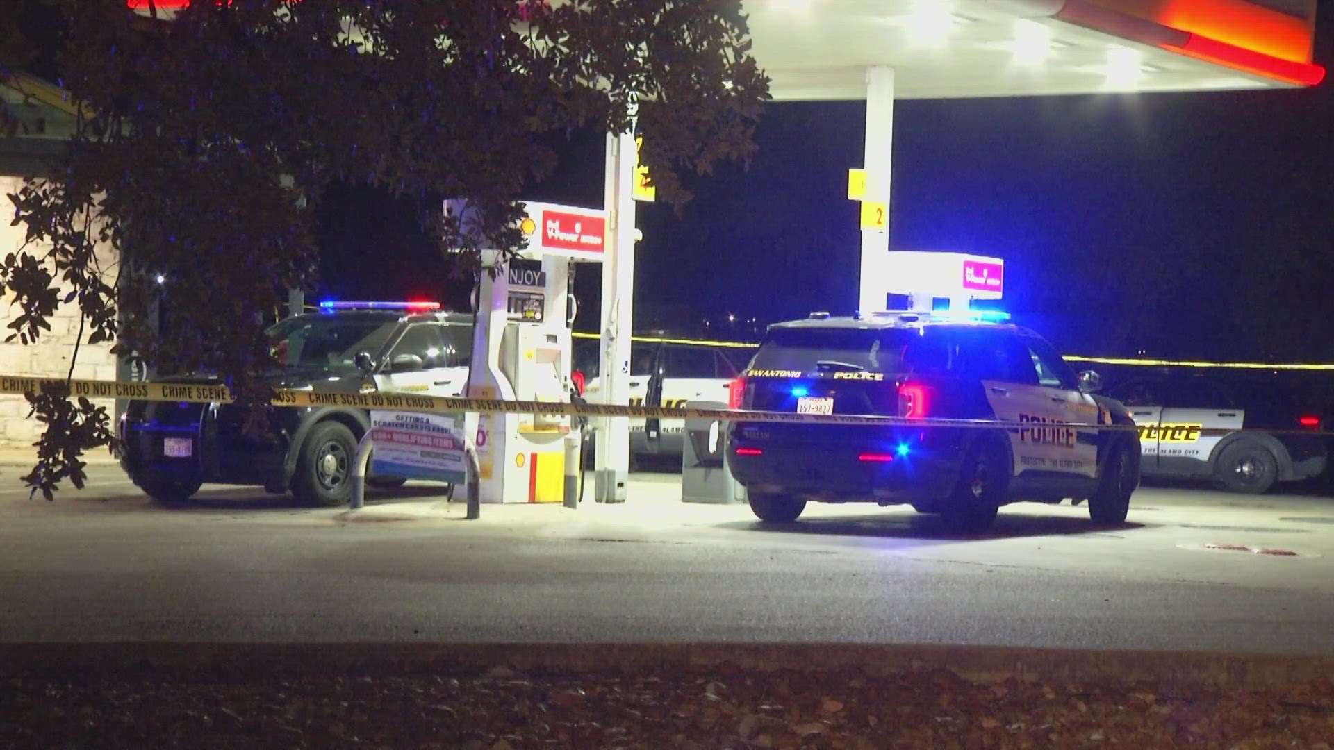 SAPD: Suspected car thieves shoot convenience store clerk in stomach ...