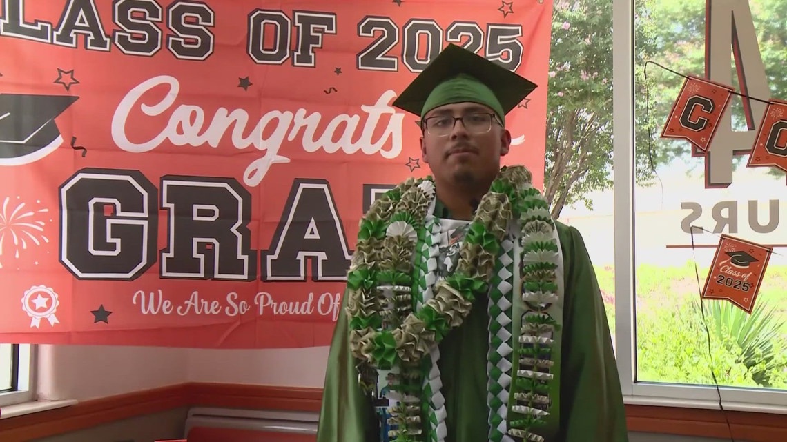 San Antonio student has high school graduation party at Whataburger ...