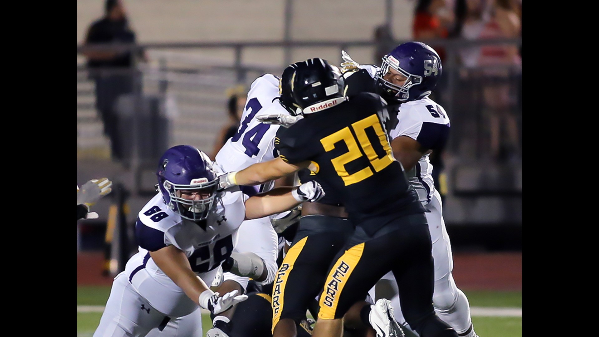 PHOTOS: Warren Warriors defeat Brennan Bears 33-21 | kens5.com