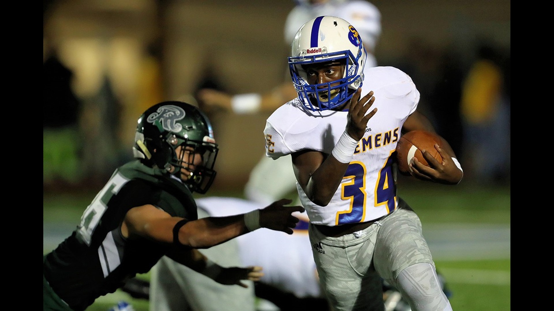 FOOTBALL PHOTOS: Reagan Rattlers defeat Clemens Buffaloes | kens5.com