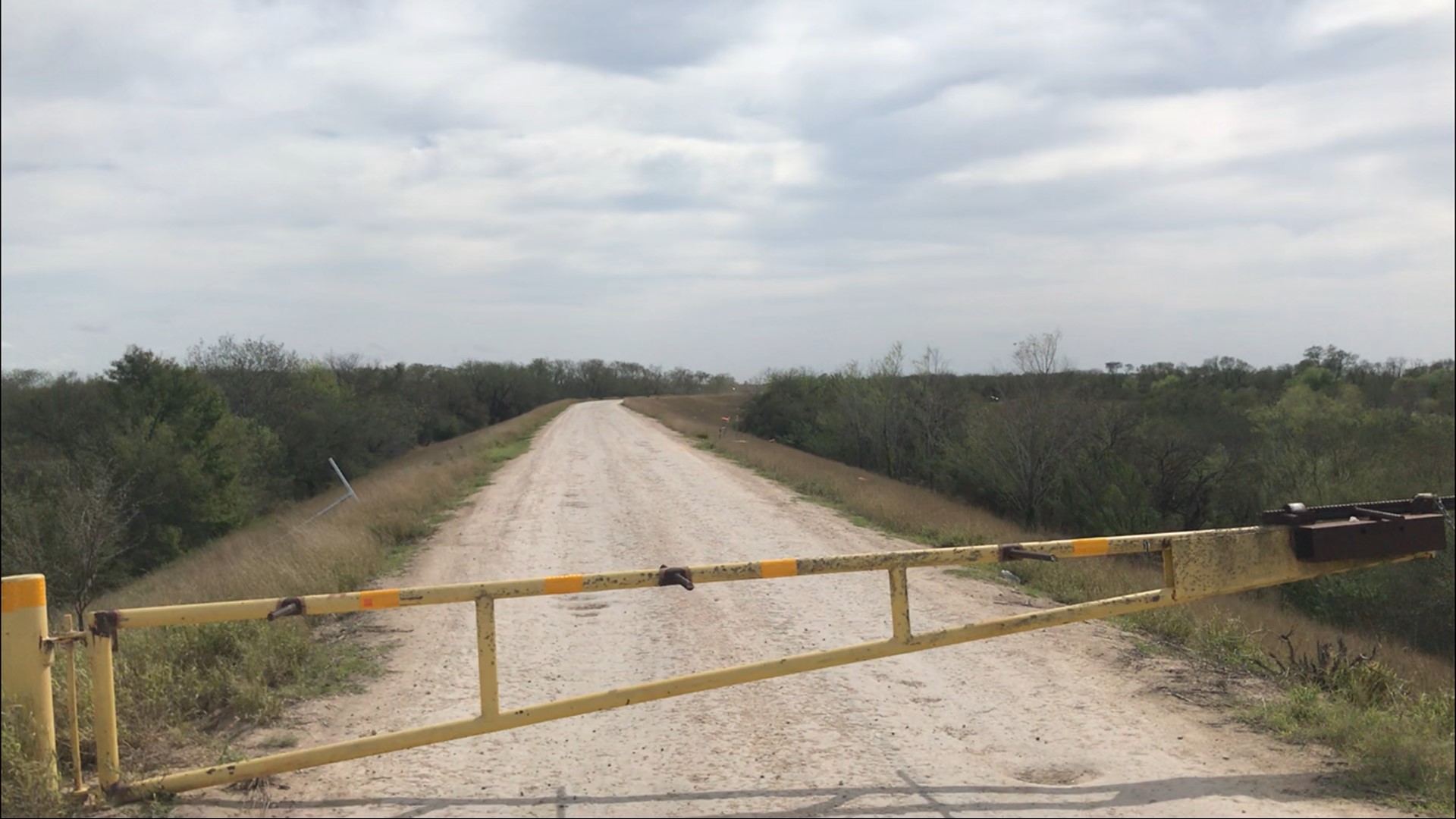 Can Trump's emergency border wall encroach on protected land? | kens5.com