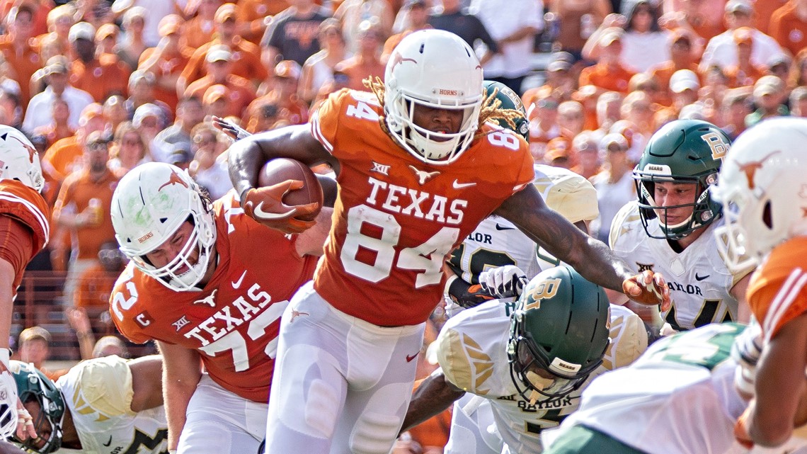 Texas Longhorns, A&M Aggies near the top of the AP rankings | kens5.com