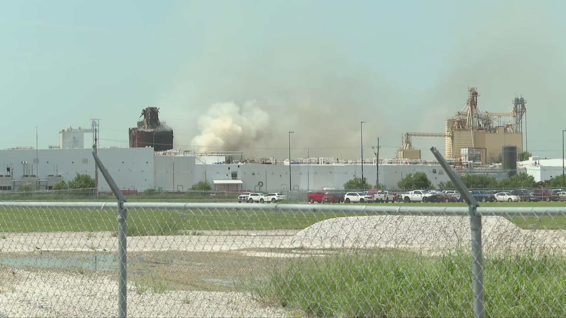 Three dead in explosion at Nebraska plant | kens5.com