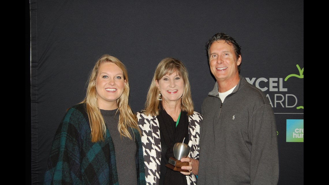 Kim Ware wins EXCEL Award for Fort Sam Houston ISD | kens5.com