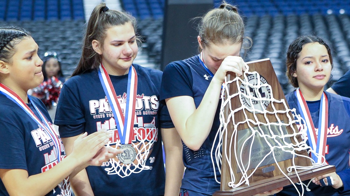 Frisco Liberty defeats Veterans Memorial 35-26 to win 5A girls ...