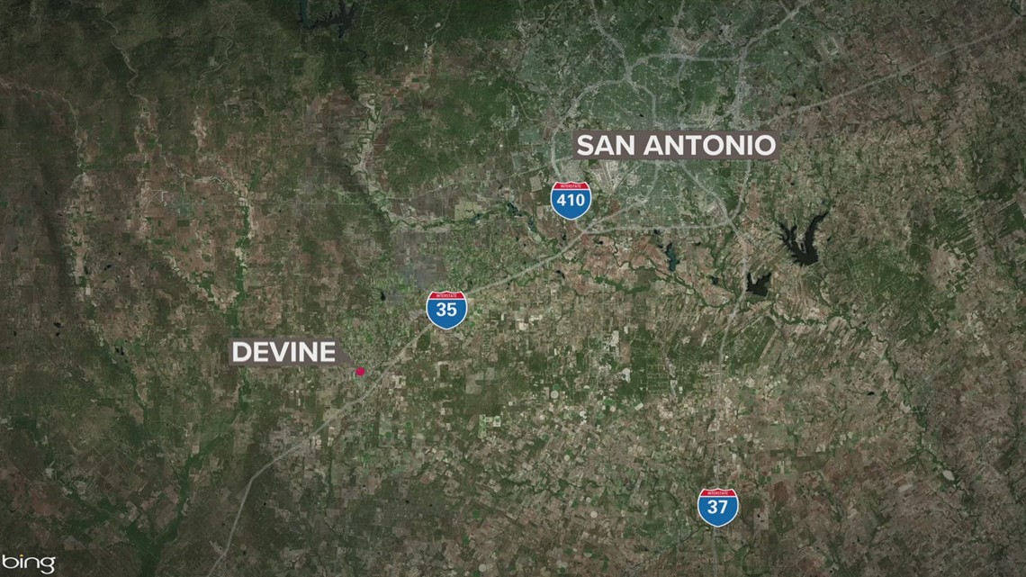 New details about man walking around Devine with a rifle | kens5.com