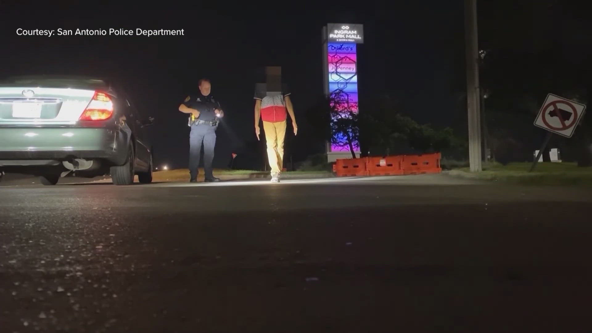 Two masked suspects rob jewelry store on northwest side, police say ...