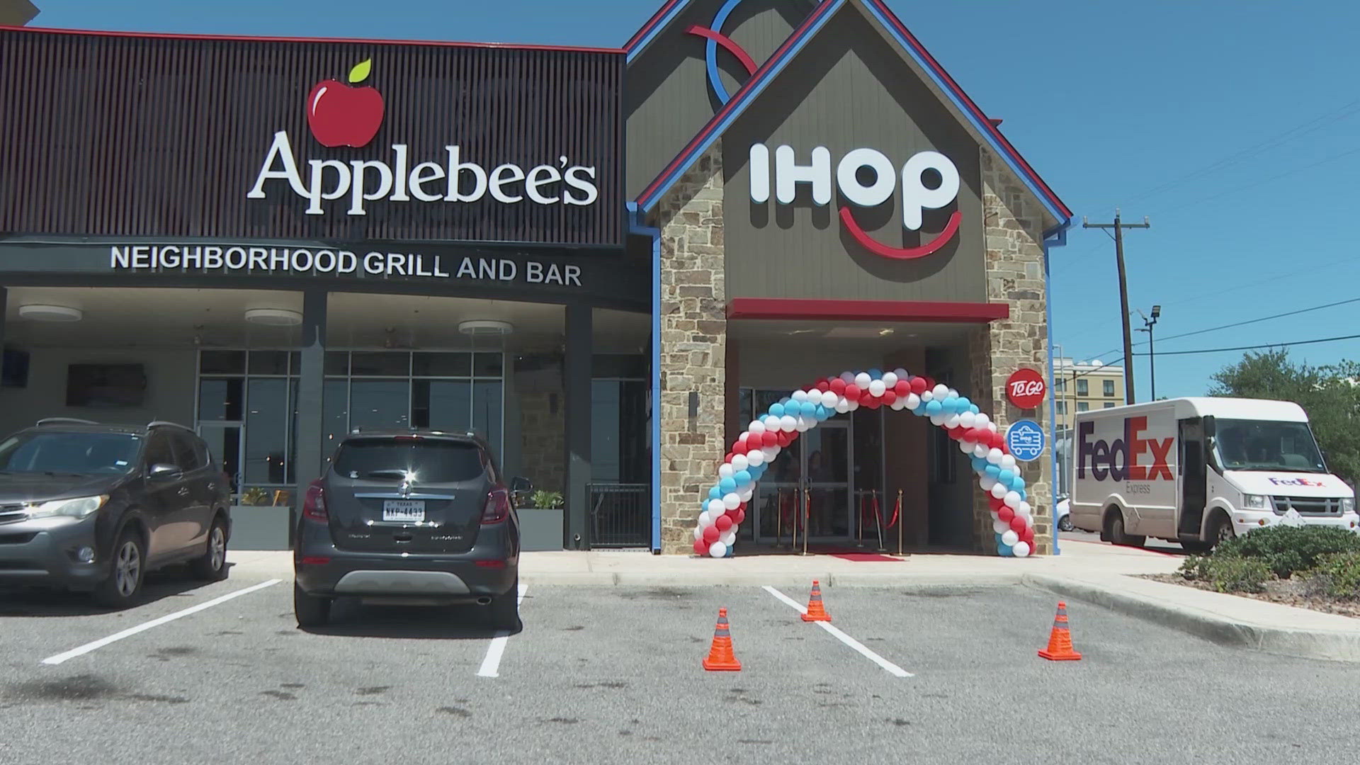 First Applebee's x IHOP two-in-one restaurant opens in San Antonio ...