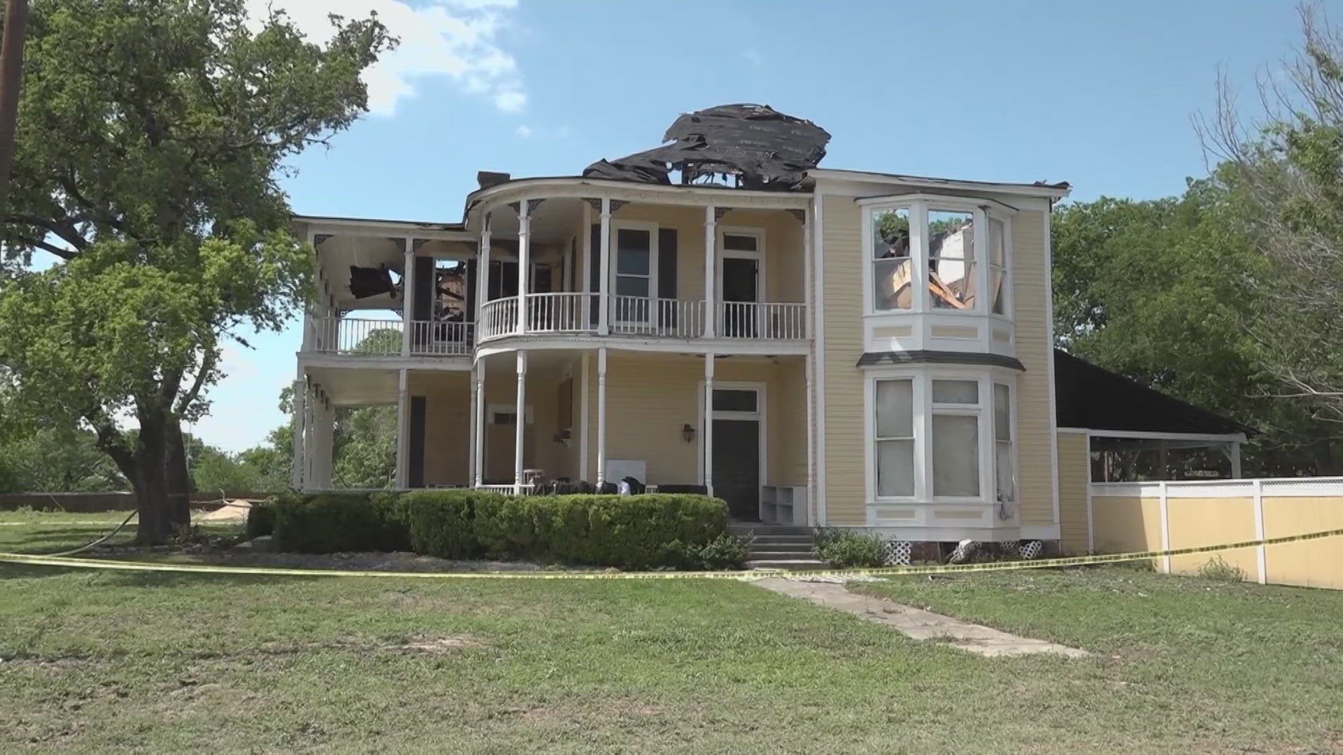 Civil War-era home's restoration shattered by fire in Schertz, Texas ...