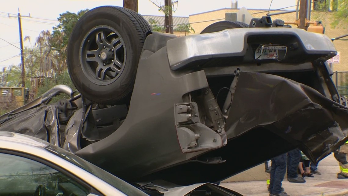 Driver ran red lights at busy intersection causing three car crash ...