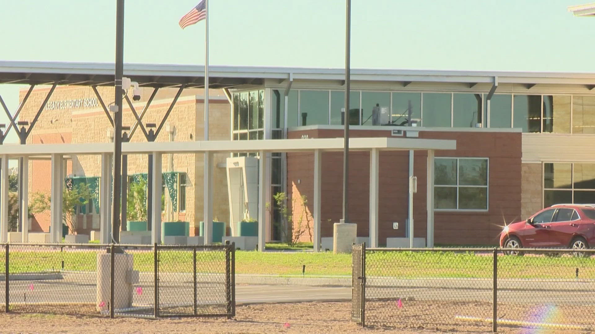 Uvalde's Legacy Elementary opens after Robb Elementary tragedy | kens5.com