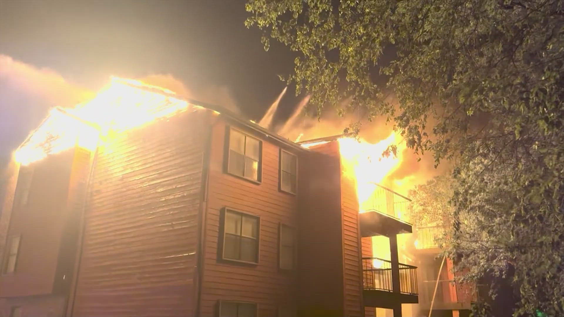 Major fire displaces families on San Antonio's northeast side | kens5.com