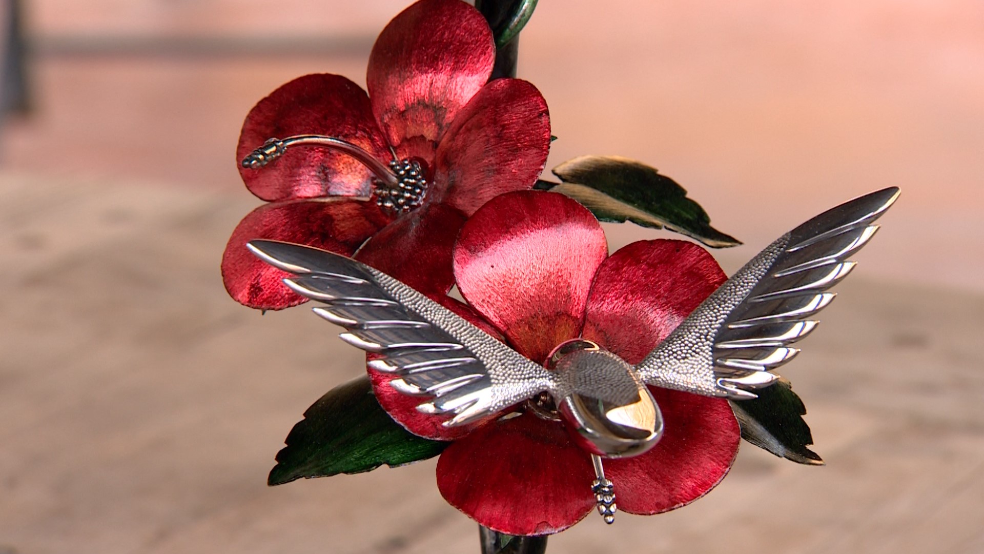 Macho welder creates delicate hummingbird sculptures | kens5.com