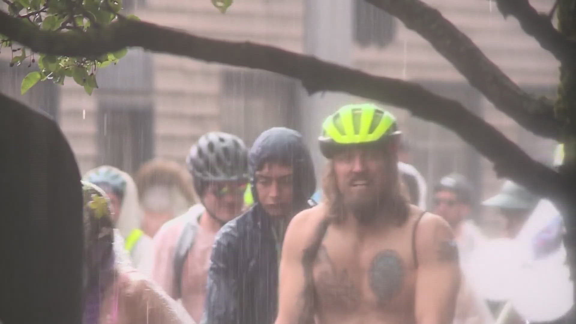 Emergency nude ICE protest takes place in Portland, Oregon | kens5.com