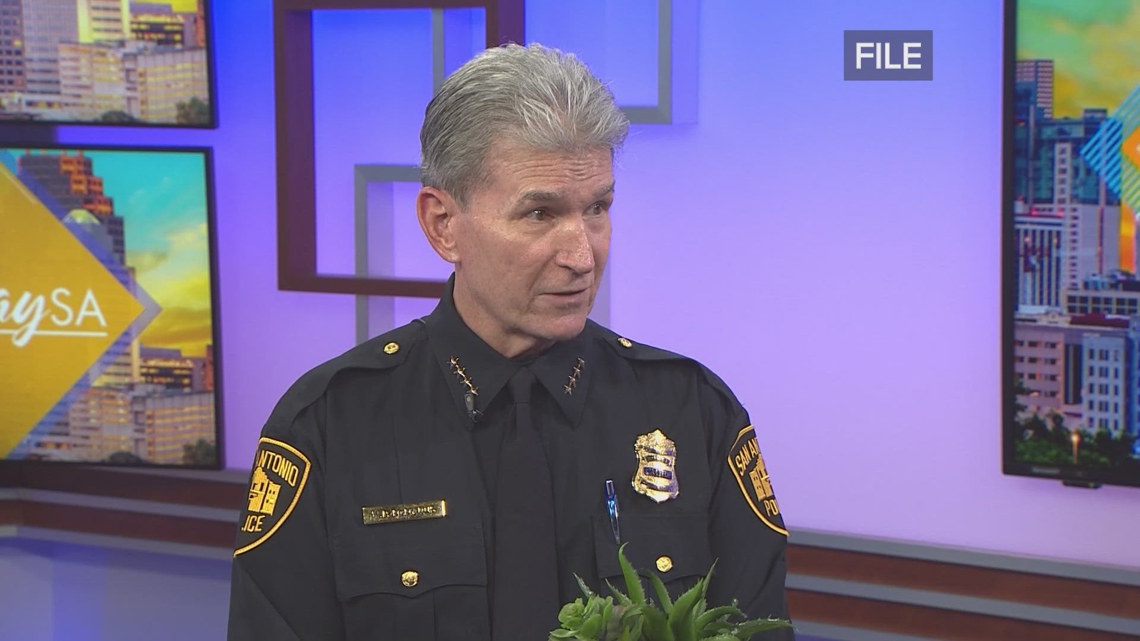 San Antonio Police Chief William McManus announces retirement plans ...