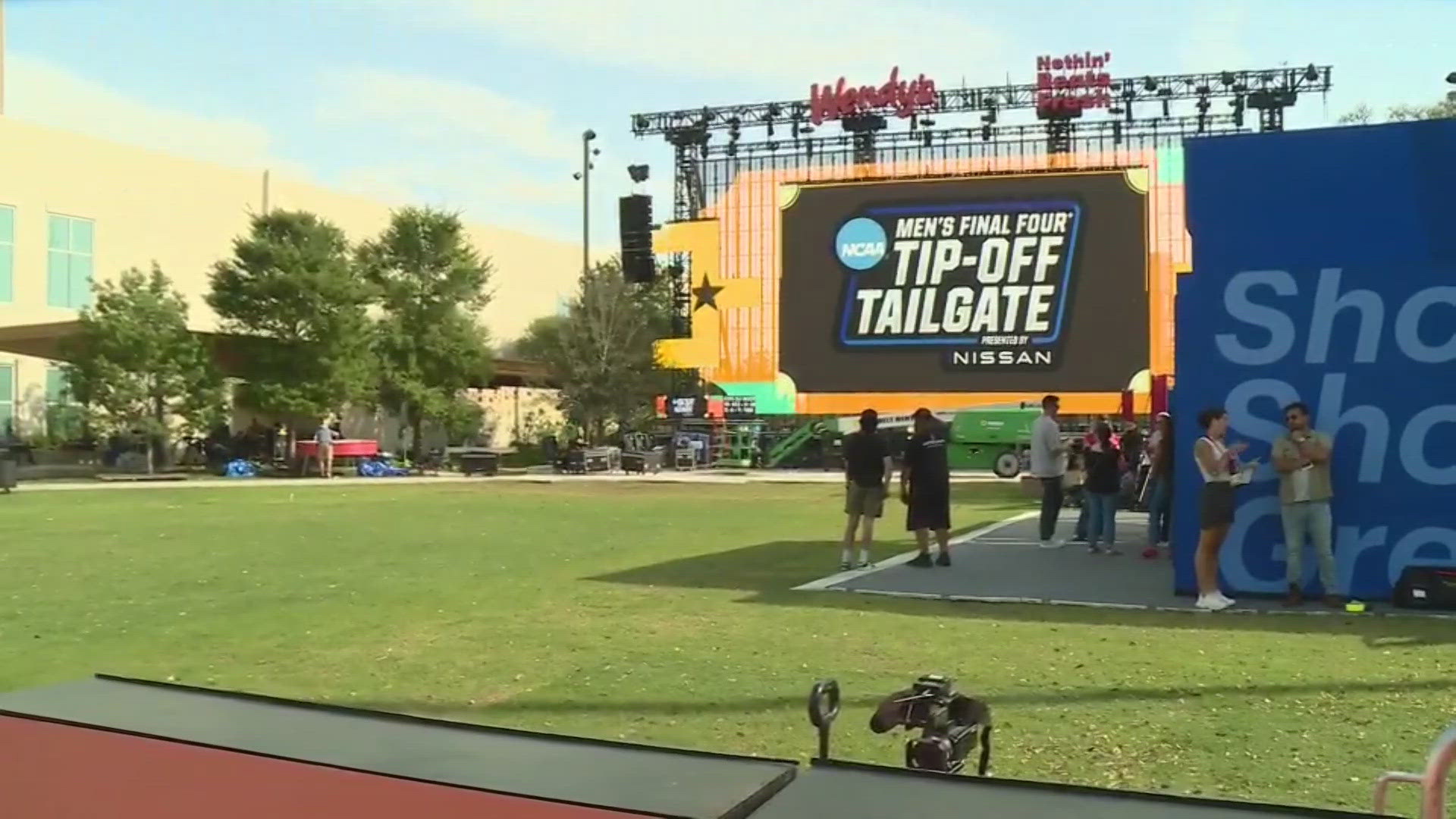 Final Four fans to unite at Fan Fest this Friday! | kens5.com