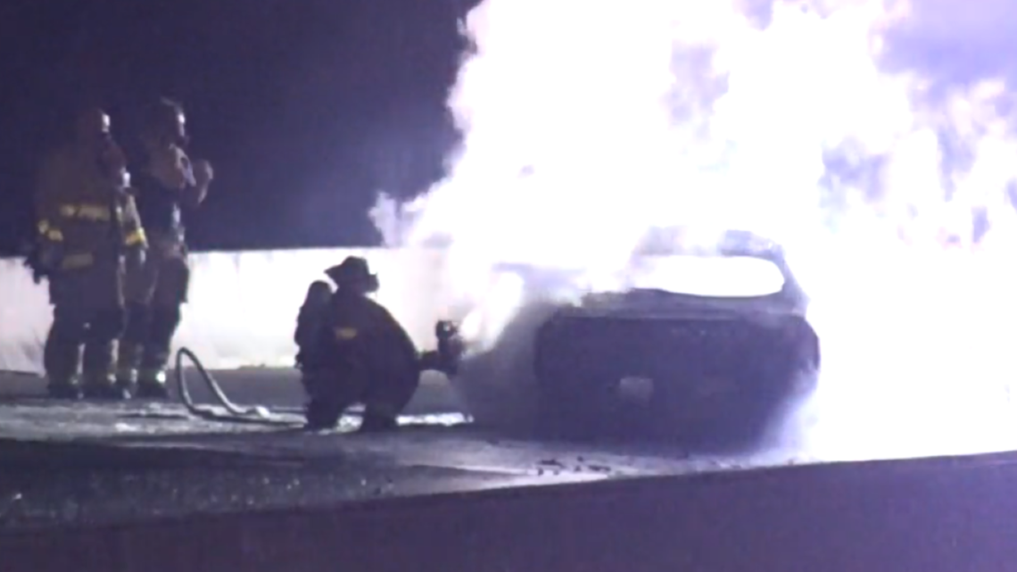 Car fire on Highway 281 causes traffic backup | kens5.com