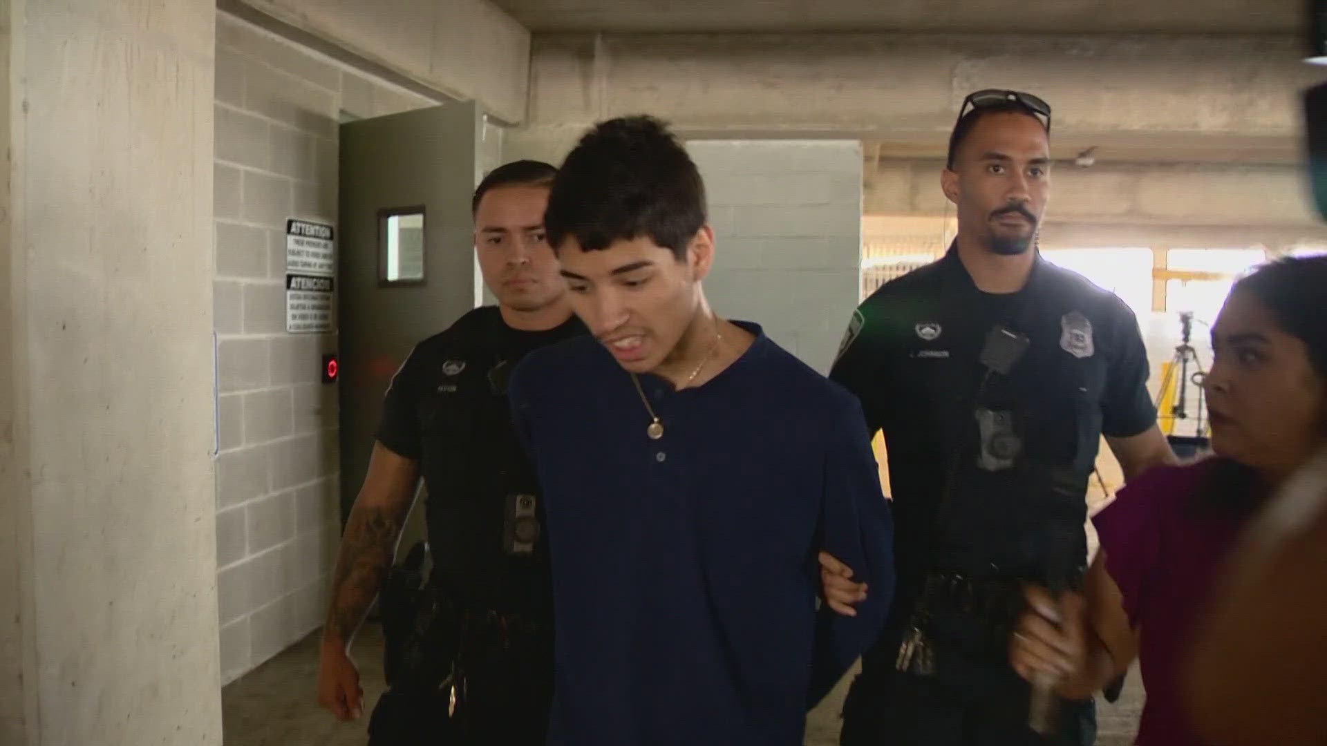 Robbery suspect arrested after his girlfriend saw his face on the news ...