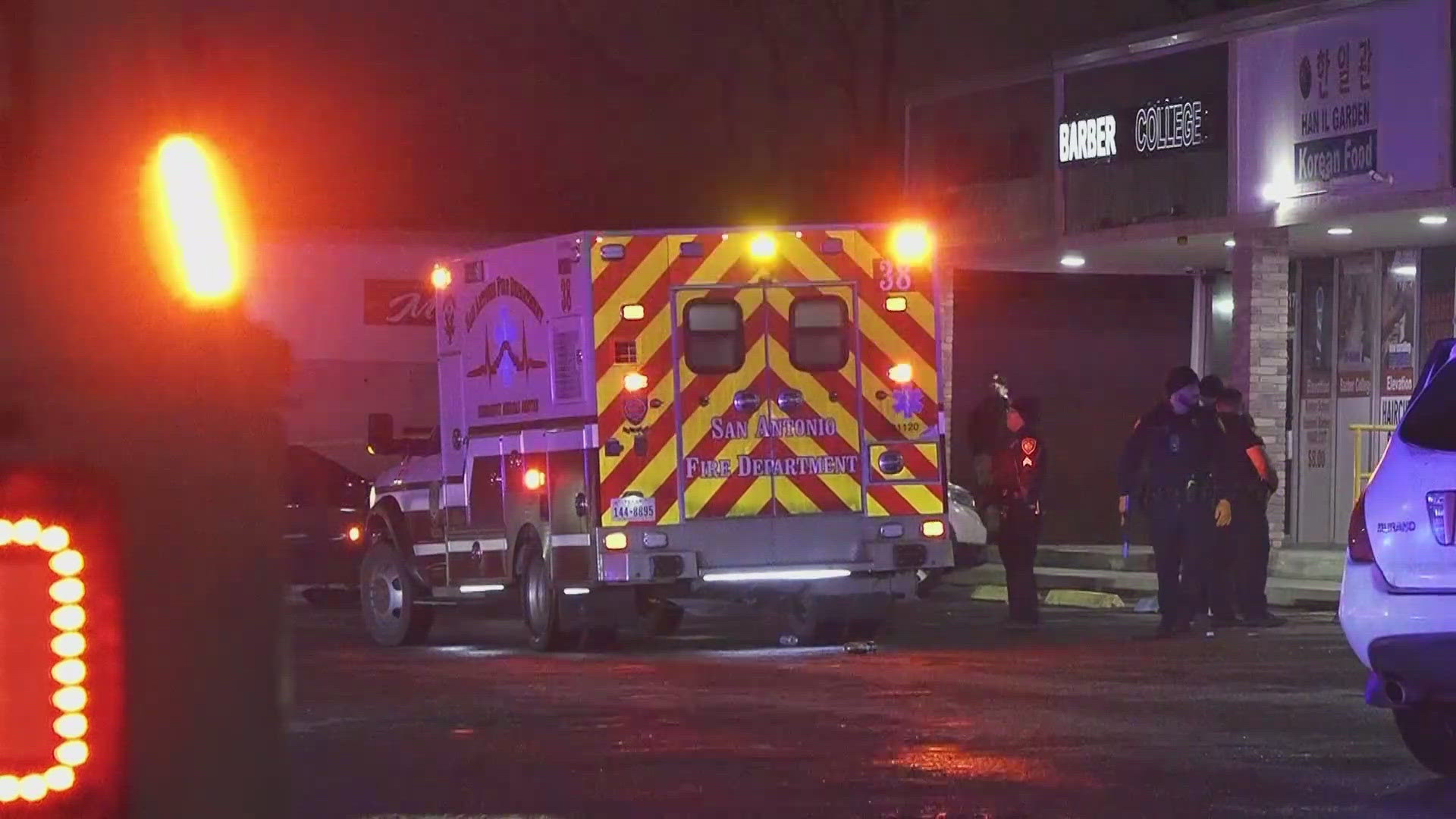 Security guard shot suspect during robbery attempt, police say | kens5.com