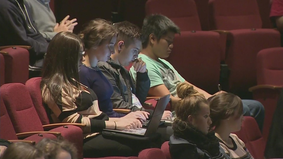 Student loan forgiveness program facing new setbacks | kens5.com