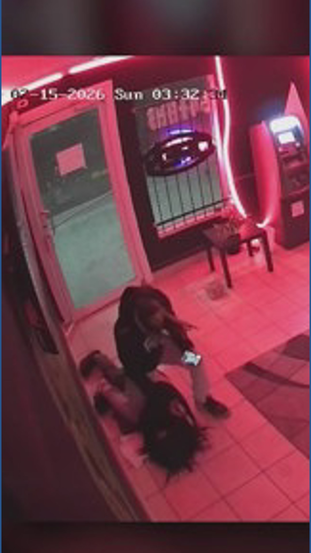 Employee at south-side SA smoke shop held at gunpoint by suspects in ...