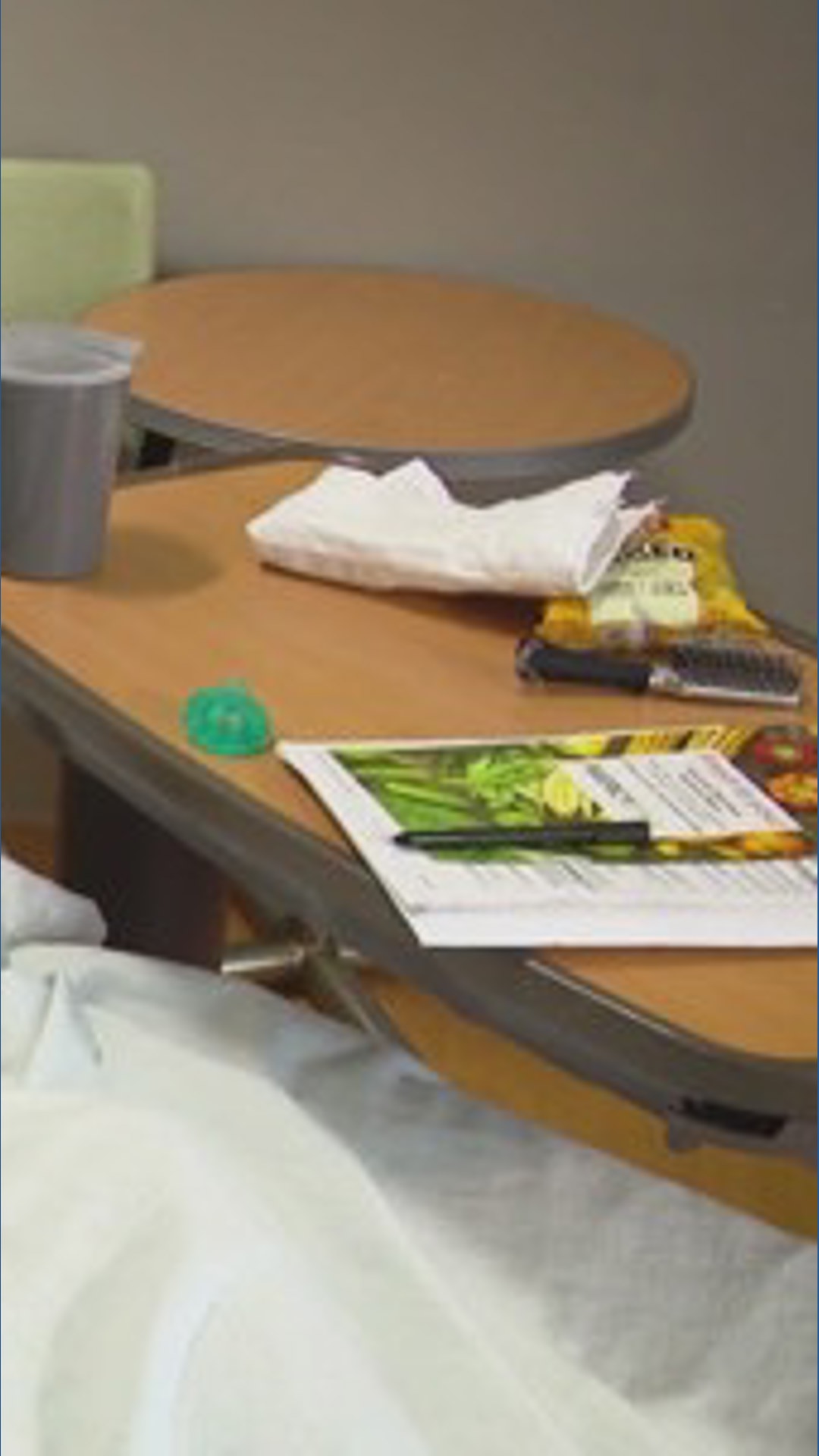 Woman gives birth to baby while at work, on floor of FedEx building in ...